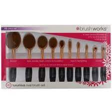 BRUSH WORKS LUXURIOUS OVALBRUSH – Ta' Ganza